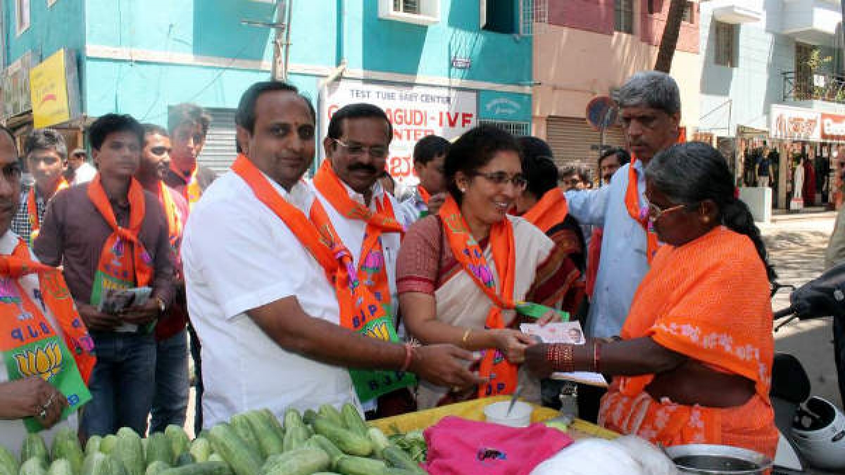 ಅನಂತ್ ಕುಮಾರ್ ಪರ ಪತ್ನಿ ತೇಜಸ್ವಿನಿ ಪ್ರಚಾರ | Tejaswini Ananth Kumar ...