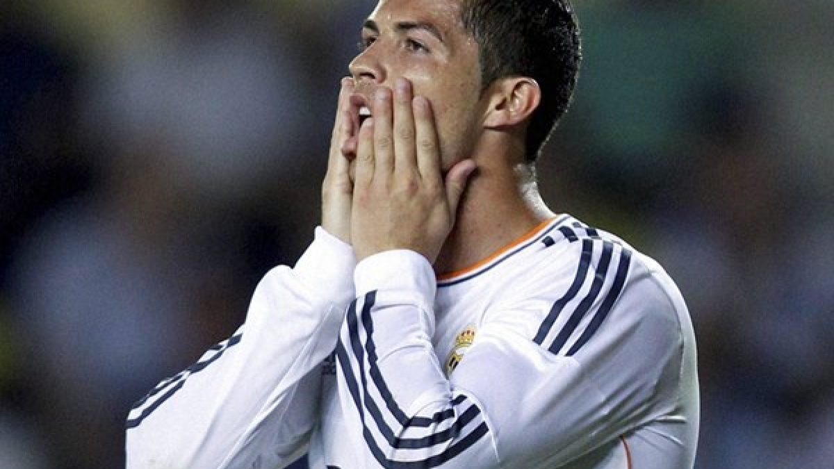 ವಿಶ್ವಕಪ್: ರೊನಾಲ್ಡೊಗೆ ಮಂತ್ರವಾದಿ ಕಾಟ ಶುರು | Fifa World Cup 2014 ...