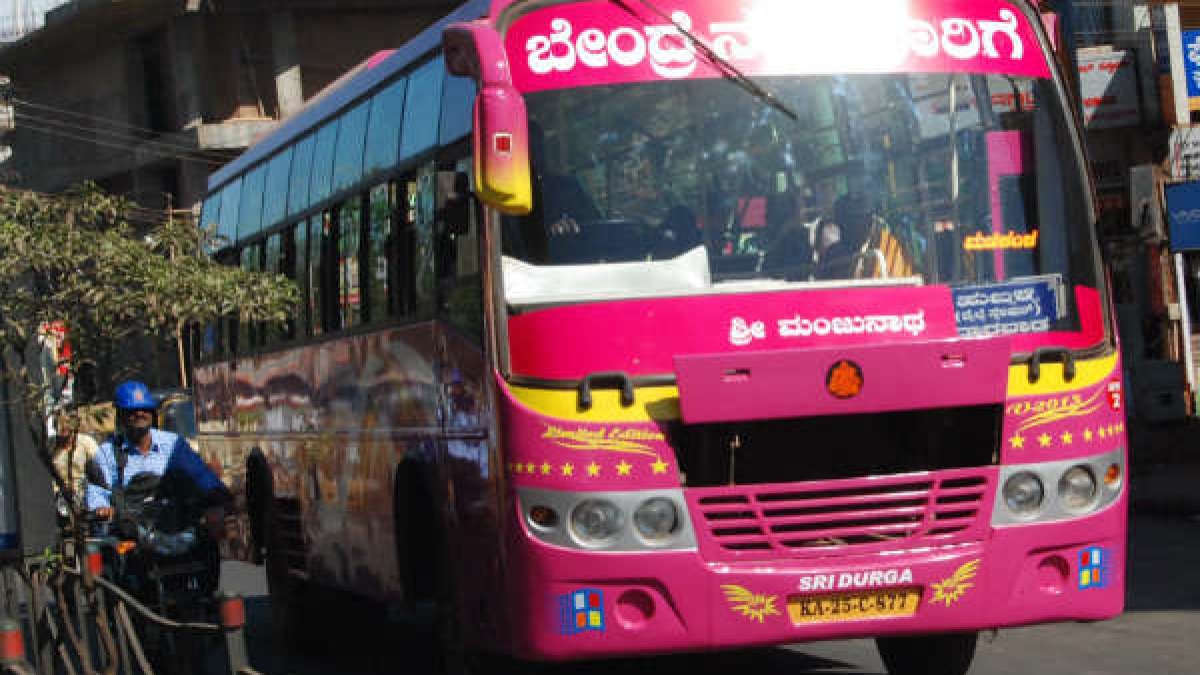 ಖಾಸಗಿ ಬಸ್‌ಗಳಿಂದ ಅವಳಿ ನಗರದ ಜನತೆಗೆ ಉಪದ್ರವ | Private buses causing problem ...
