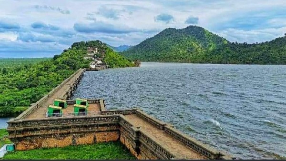 89 ವರ್ಷಗಳ ಬಳಿಕ ಕೋಡಿ ಬಿದ್ದ ವಾಣಿ ವಿಲಾಸ ಸಾಗರ: ಬಾಗಿನ ಅರ್ಪಣೆಗೆ ಕ್ಷಣಗಣನೆ ...