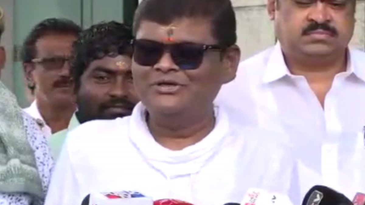 ಕರ್ನಾಟಕದ ಎಲ್ಲಾ ತಾಯಂದಿರ ಆಶೀರ್ವಾದ ದರ್ಶನ್ ಮೇಲಿದೆ: ಬುಲೆಟ್ ಪ್ರಕಾಶ್‍ | Actor ...