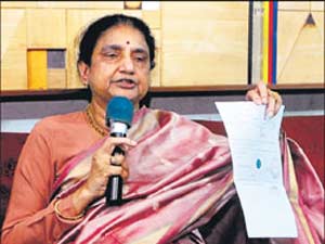 ಮಾಜಿ ರಾಜ್ಯಪಾಲೆ ರಮಾದೇವಿ ವಿಧಿವಶ | Former Governor V. S. Ramadevi passes away | ಮಾಜಿ ರಾಜ್ಯಪಾಲೆ ...