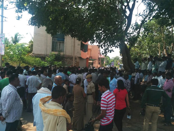 ಕಸ ವಿಲೇವಾರಿ ವಿರೋಧಿಸಿ ಮಂಡೂರು ಬಂದ್ | BBMP garbage dumping problem ...