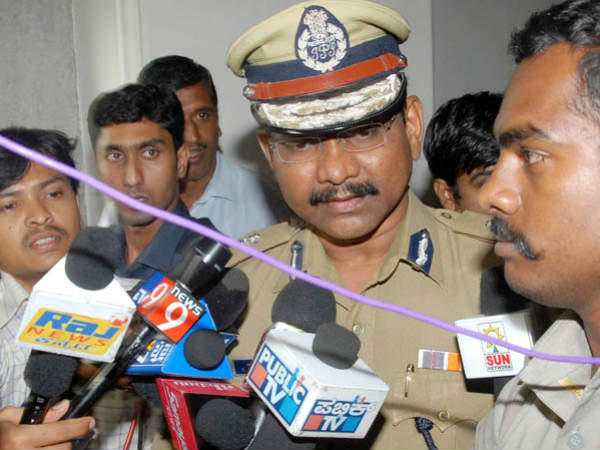 ಧಾರವಾಡದಲ್ಲಿ ಅಧಿಕಾರ ಸ್ವೀಕರಿಸಿದ ರವೀಂದ್ರನಾಥ್ | Ravindranath assumes charge ...