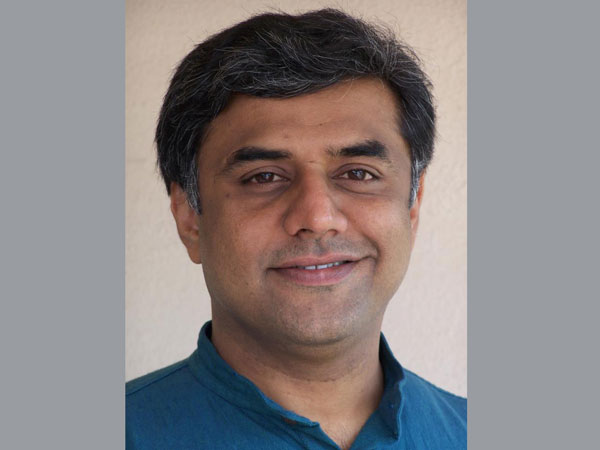 ಗ್ರಾಮೀಣ ಜನರಿಗೆ ಆರ್ ಆರ್ ಬಿ ಟಾನಿಕ್: ರಾಜೀವ್ ಗೌಡ | MP Prof M V Rajeev Gowda ...