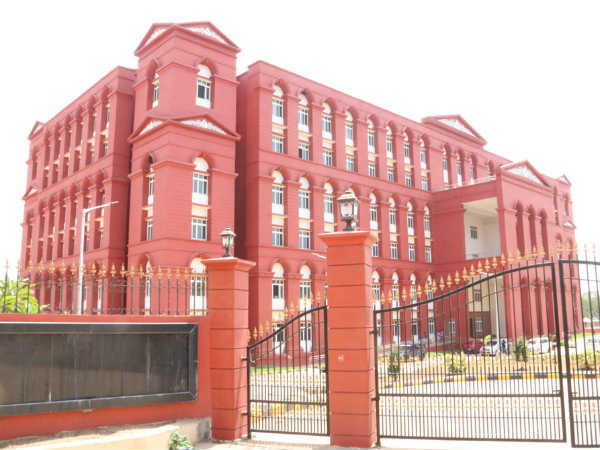 ಹುಬ್ಬಳ್ಳಿಯಲ್ಲಿ ತಲೆ ಎತ್ತಿದೆ ದೇಶದ ಮಾದರಿ ಕೋರ್ಟ್ | Hubballi court complex ...