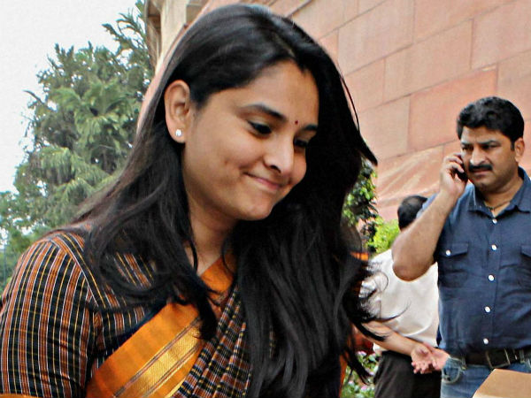 ಮಂಡ್ಯದಲ್ಲಿ ರಮ್ಯಾ ಸ್ಪರ್ಧಿಸುತ್ತಾರಾ? ಇಲ್ವಾ? ಓವರ್ ಟು ರಂಜಿತಾ | Ramya will ...