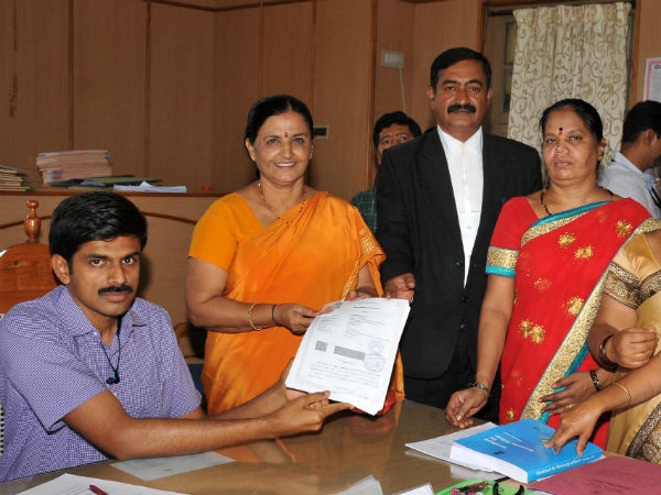 ಮೈಸೂರಿನಲ್ಲಿ ಉತ್ತಮ ಪ್ರಜಾಕೀಯ ಪಕ್ಷದ ಅಭ್ಯರ್ಥಿ ನಾಮಪತ್ರ ಸಲ್ಲಿಕೆ | Uttama ...