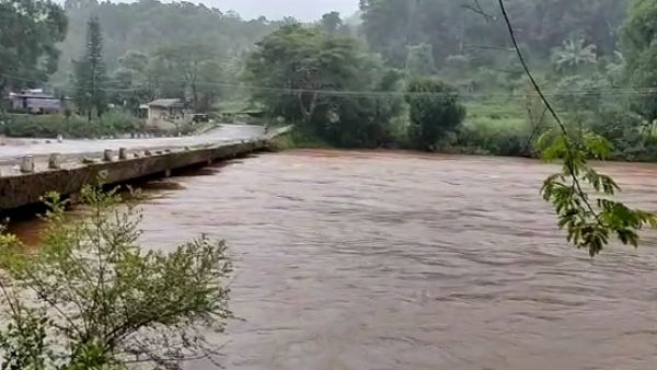 Hebbale bridge: ಚಿಕ್ಕಮಗಳೂರಿನಲ್ಲಿ ಭಾರೀ ಮಳೆ; ಮುಳುಗುತ್ತಿದೆ ಹೆಬ್ಬಾಳೆ ಸೇತುವೆ ...