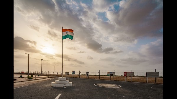 ಪ್ರವಾಸಿ ತಾಣವಾದ ಭಾರತ-ಪಾಕಿಸ್ತಾನ ಗಡಿಯ ಝೀರೋ ಪಾಯಿಂಟ್‍ | Visit zero point of ...