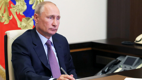 Fact check: ಹಿಟ್ಲರ್ ಆದ್ರಾ ಪುಟಿನ್? ನಕಲಿ ಟೈಮ್ ಕವರ್ ಹೀಗಿದೆ | Fact check ...