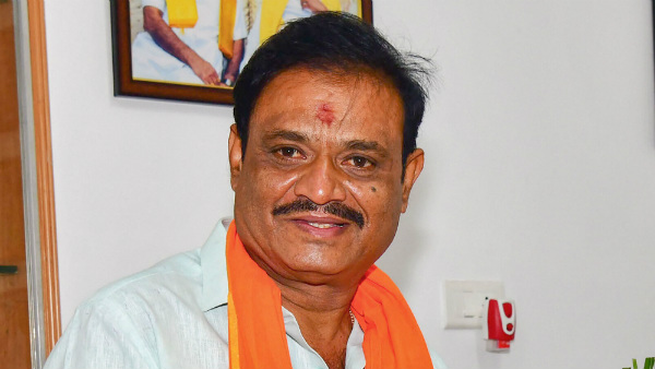 ಶಾಸಕ ಮುನಿರತ್ನ ಮತ್ತು ಕುಸುಮಾ ಹನುಮಂತರಾಯಪ್ಪ ನಡುವೆ ಫೈಟ್ | Late DK Ravi Wife ...