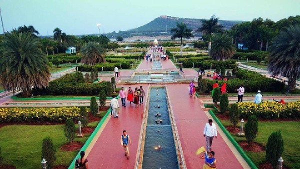 ಆಲಮಟ್ಟಿ ಆನಂದ: ಈ ಜಲಾಶಯಕ್ಕೆ ಬೆಂಗಳೂರಿಗರು ಹೇಗೆ ಹೋಗುವುದು? | Almatti Dam ...