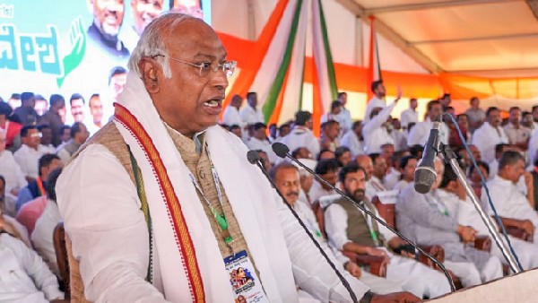 SC, ST ಸಮುದಾಯಕ್ಕೆ ಐಕ್ಯತಾ ಸಮಾವೇಶದಲ್ಲಿ ಕಾಂಗ್ರೆಸ್ ಮಾಡಿದ ದಶ ಘೋಷಣೆಗಳು! | 10 ...