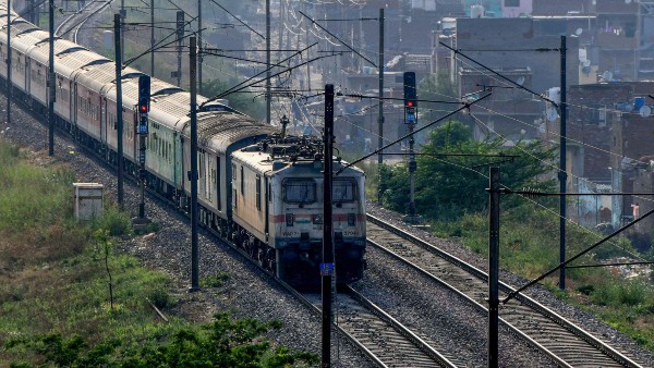 ಹುಬ್ಬಳ್ಳಿ-ಅಂಕೋಲಾ ರೈಲು: ಮರುಪರಿಶೀಲನೆಗೆ ಪ್ರಸ್ತಾವನೆ | Hubballi-Ankola train ...