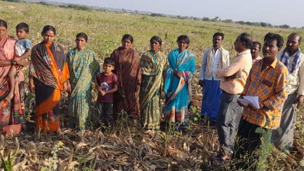 ಮಾನ್ವಿ: ಮಂಜೂರಾದ ಬಡವರ ಭೂಮಿಗೆ ಕಣ್ಣು ಹಾಕಿದ ಪ್ರಭಾವಿಗಳು, ಜನಾಕ್ರೋಶ | Fraud by ...