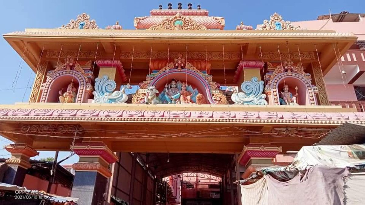 ಉಕ್ಕಡಗಾತ್ರಿಯ ಕರಿಬಸವೇಶ್ವರ ಸನ್ನಿಧಾನದಲ್ಲಿ ನೆರೆದ ಭಕ್ತಸಾಗರ: ಉಕ್ಕಡಗಾತ್ರಿ ಎಂದು ...