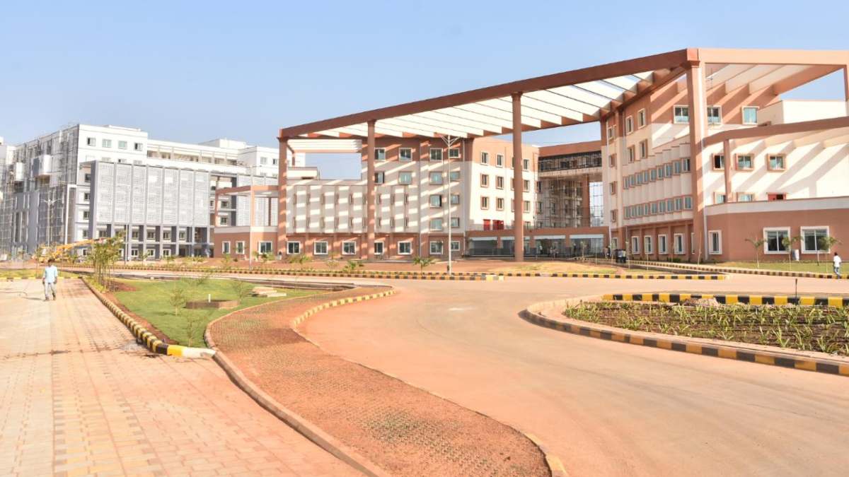 IIT Dharwad: ಮೋದಿ ಉದ್ಘಾಟನೆ ಮಾಡುವ ಧಾರವಾಡ ಐಐಟಿ ಕಟ್ಟಡದ ವಿಶೇಷತೆಗಳು | Modi ...