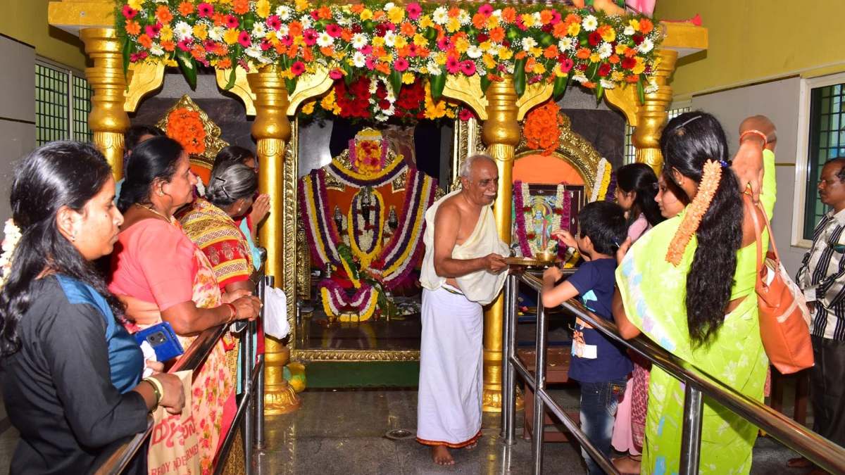 ಸಕ್ಕರೆ ನಾಡು ಮಂಡ್ಯದಲ್ಲಿ ರಾಮನವಮಿ ಹಬ್ಬದ ಸಂಭ್ರಮ ಹೇಗಿತ್ತು?, ಇಲ್ಲಿದೆ ವಿವರ ...