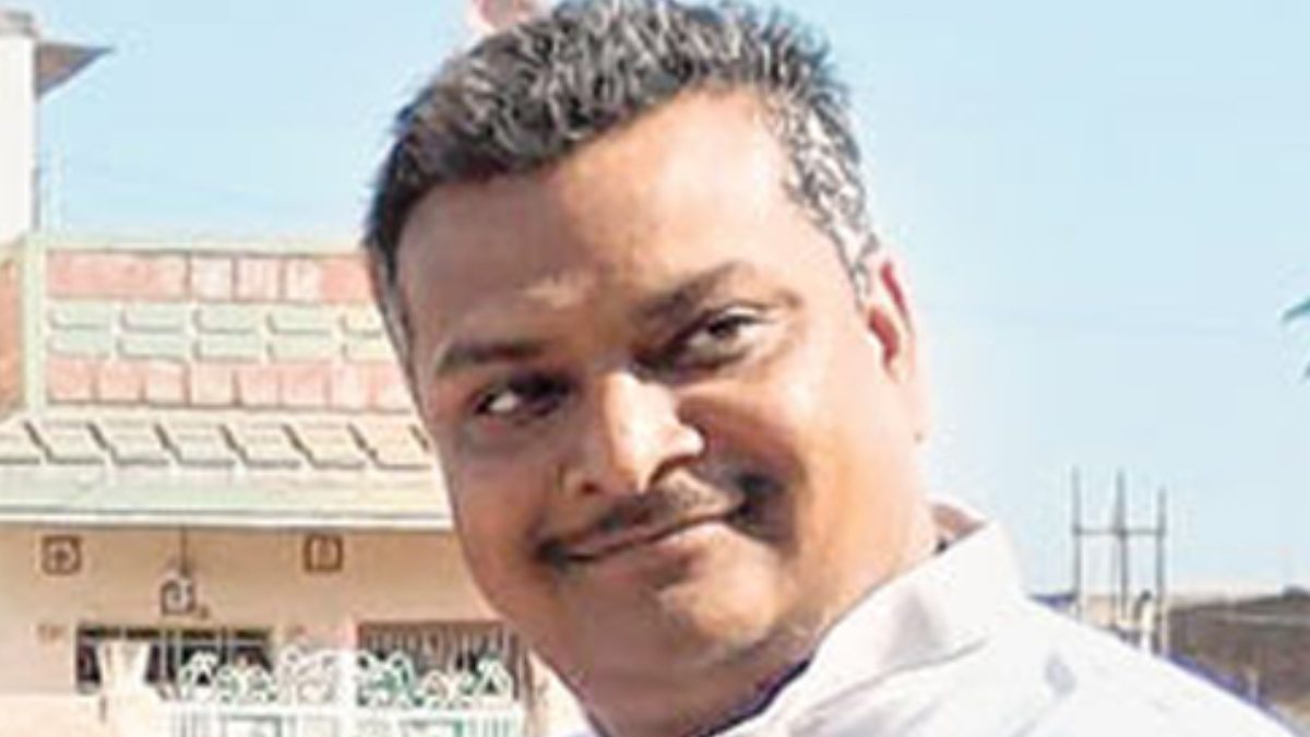 ರಾಮ ನವಮಿ ವಿವಾದ: ಜಾರ್ಖಂಡ್ ಅಸೆಂಬ್ಲಿಯಲ್ಲಿ ಕುರ್ತಾ ಬಿಚ್ಚಿ ಪ್ರತಿಭಟಿಸಿದ ಬಿಜೆಪಿ ...