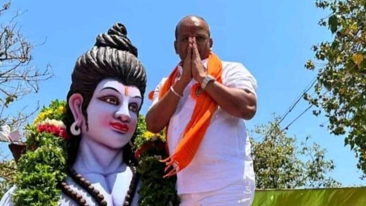 ರಾಮನ ಮೂರ್ತಿಯ ಮೇಲೆ ಕಾಲಿಟ್ಟು ಫೋಟೊ ತೆಗೆಸಿಕೊಂಡ ಬಿಜೆಪಿ ಶಾಸಕ ಶರಣು ಸಲಗರ ...