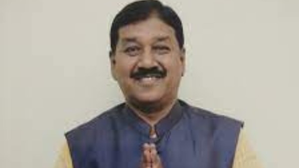 ಕೊನೆಗೂ ಕೊಳ್ಳೇಗಾಲದಿಂದ ಕಾಂಗ್ರೆಸ್‌ ಟಿಕೆಟ್‌ ಗಿಟ್ಟಿಸಿದ ಎಆರ್‌ ಕೃಷ್ಣಮೂರ್ತಿ ...