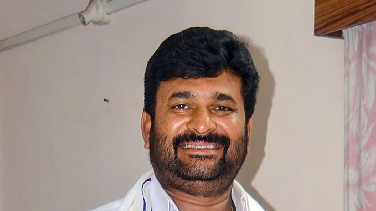 Vinay Kulkarni: ಕಾಂಗ್ರೆಸ್ ಅಭ್ಯರ್ಥಿ ವಿನಯ್ ಕುಲಕರ್ಣಿಗೆ ಭಾರೀ ಹಿನ್ನಡೆ ...