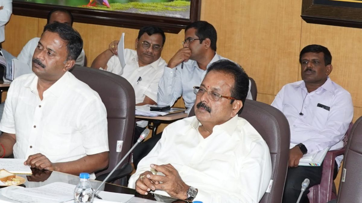 ಬಿತ್ತನೆ ಬೀಜ, ರಸಗೊಬ್ಬರ ಪೂರೈಕೆಯಲ್ಲಿ ವ್ಯತ್ಯಯವಾಗದಂತೆ ಎಚ್ಚರಿಕೆವಹಿಸಿ ...