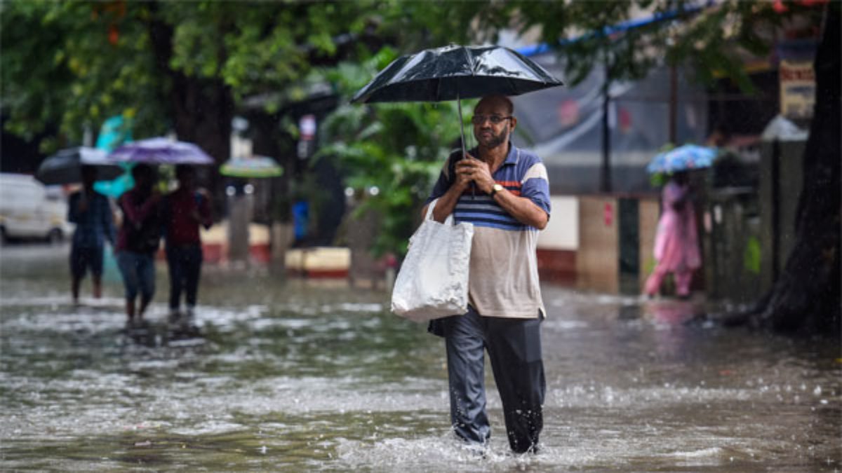Karnataka Rain: ಇನ್ನೂ ನಾಲ್ಕು ದಿನ ಈ ಜಿಲ್ಲೆಗಳಲ್ಲಿ ಭಾರಿ ಮಳೆ ಸಾಧ್ಯತೆ ...