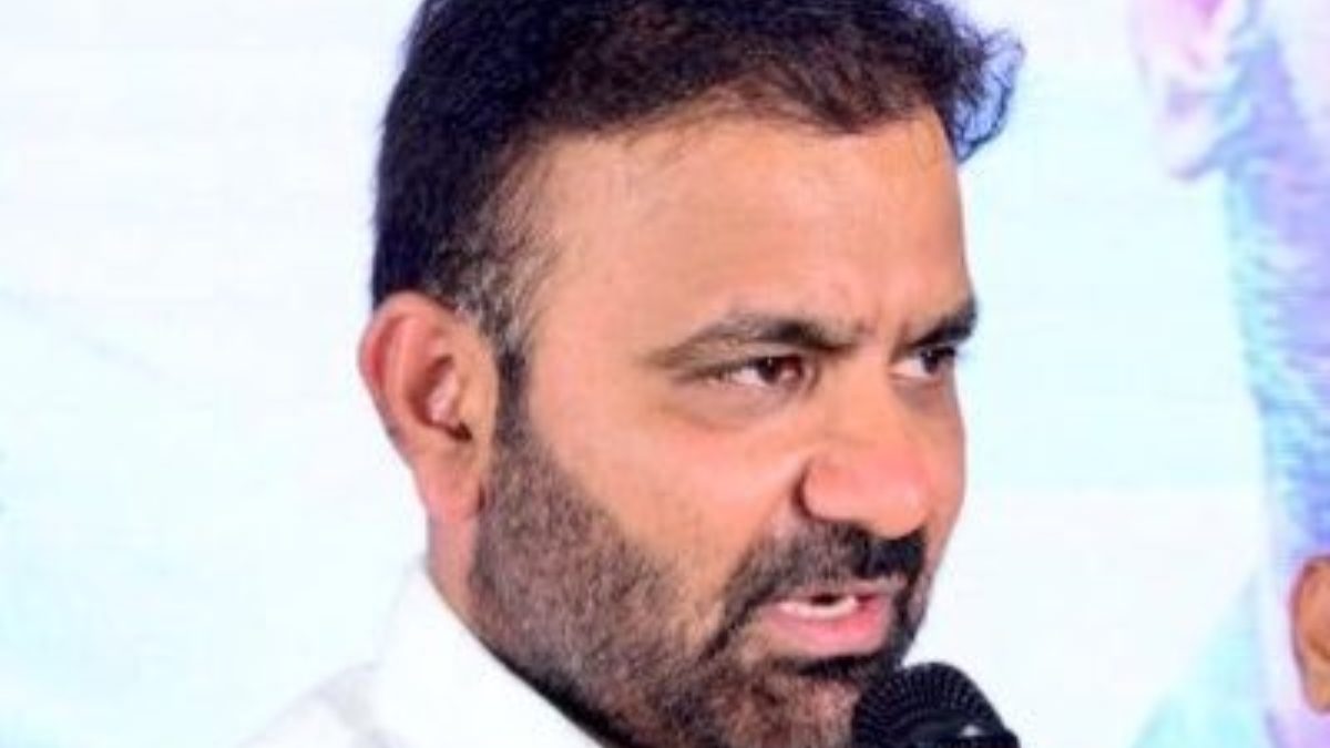 Santosh Lad Profile: ಸಿದ್ದರಾಮಯ್ಯ ಸಂಪುಟದಲ್ಲಿ ಸಚಿವ ಸ್ಥಾನ ಪಡೆದ ಸಂತೋಷ್ ಲಾಡ್ ...