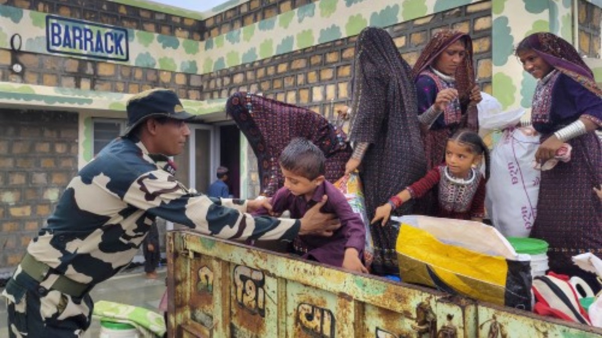 Cyclone Biparjoy: ಬಿಪರ್‌ಜಾಯ್ ಚಂಡಮಾರುತದ ಅಬ್ಬರ; ಗುಜರಾತ್‌ನ 33 ಜಿಲ್ಲೆಗಳ ...