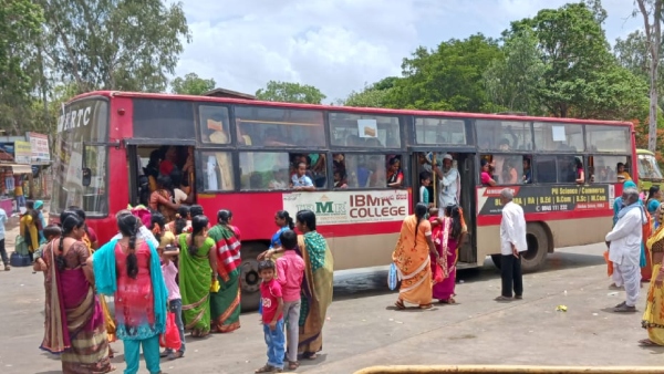 ಹುಬ್ಬಳ್ಳಿ-ಧಾರವಾಡ; ಚಿಗರಿ ಬಸ್‌ನಲ್ಲಿ ಮಹಿಳೆಯರಿಗೆ 'ಶಕ್ತಿ' ಏಕಿಲ್ಲ? | Shakti ...