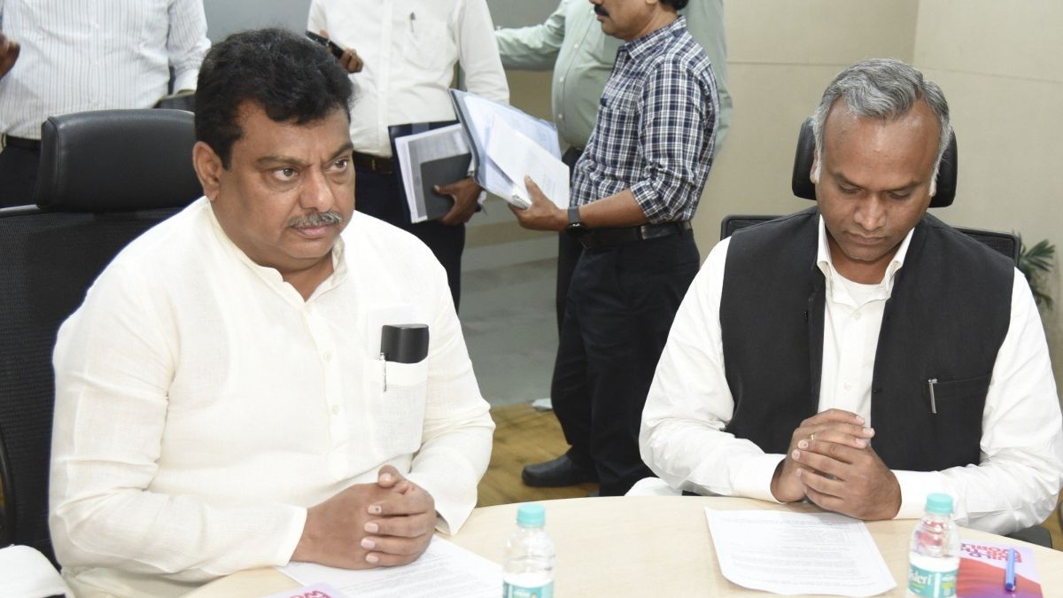 ಶಾಂತಿ ಕದಡುವವರ ವಿರುದ್ಧ ದೂರಿಗೆ ಹೆಲ್ಪ್‌ಲೈನ್‌ ಸೆಟ್‌ಅಪ್‌ ಮಾಡಿ ಎಂದ ಸಚಿವ ಎಂಬಿ ...