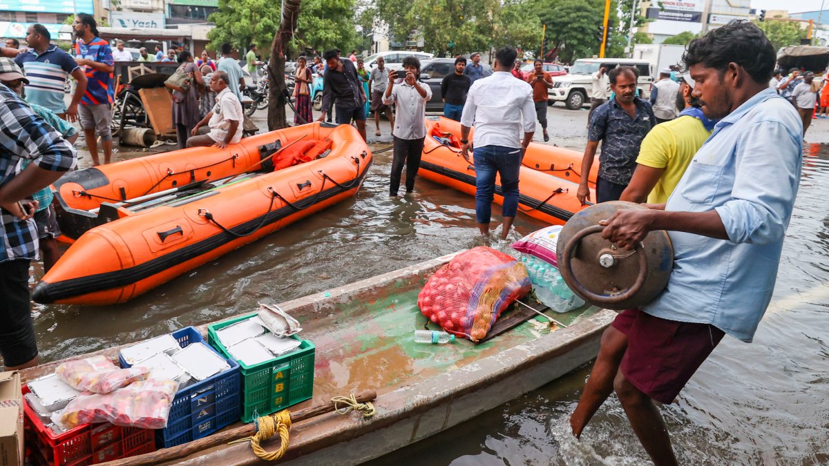 Cyclone Michuang: ತಮಿಳುನಾಡಿನಲ್ಲಿ 17 ಮಂದಿ ಸಾವು: ಇಂದು ಕೇಂದ್ರ ಸಚಿವರ ಭೇಟಿ ...