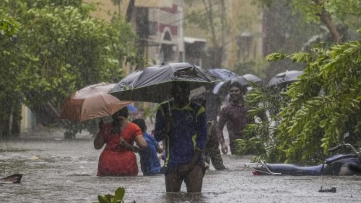 Cyclone-Chennai Flood: 70-80 ವರ್ಷಗಳಲ್ಲಿಯೇ ಅತ್ಯಧಿಕ ಮಳೆಗೆ ಚೆನ್ನೈ ಸಾಕ್ಷಿ ...