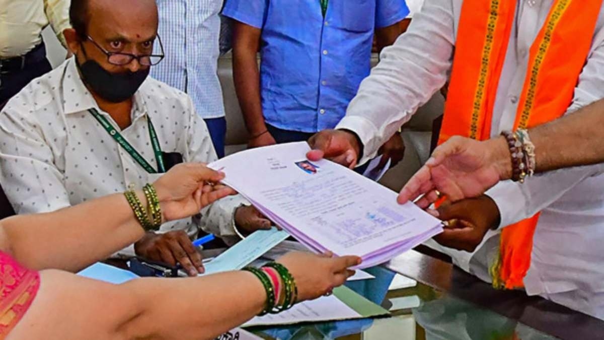 2nd Phase Election: ಕರ್ನಾಟಕದ 14 ಕ್ಷೇತ್ರಗಳಿಗೆ ಇಂದಿನಿಂದ ನಾಮಪತ್ರ ಸಲ್ಲಿಕೆ ...