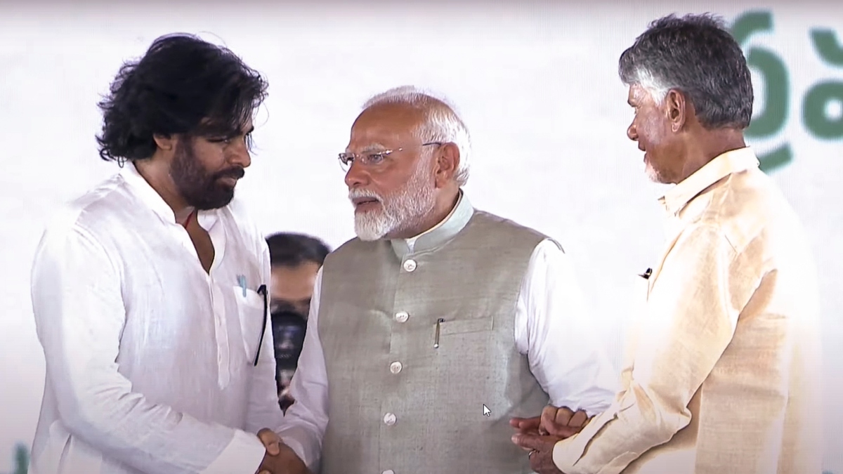 ವೇದಿಕೆ ಮೇಲೆಯೇ ಪವನ್ ಕಲ್ಯಾಣ್ ಬೇಡಿಕೆ ಈಡೇರಿಸಿದ ನರೇಂದ್ರ ಮೋದಿ! | Pawan Kalyan ...